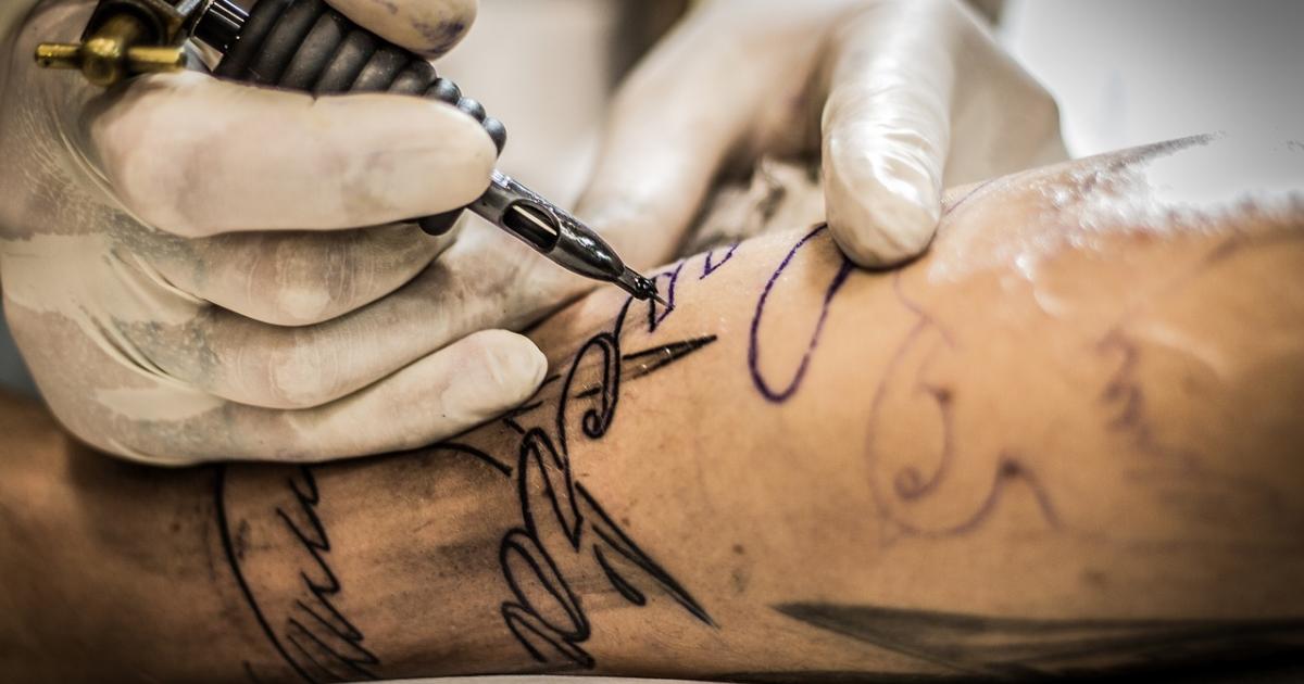 Is it safe for people with tattoos to have MRI exams?