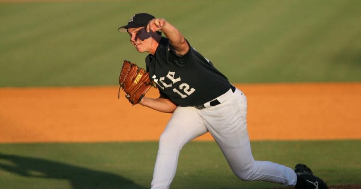 Elbow pain in baseball players better diagnosed with dual-modality imaging