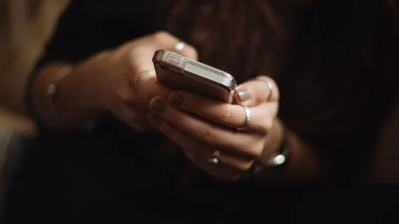 This is your brain on smartphones: MRI study reveals altered network ...